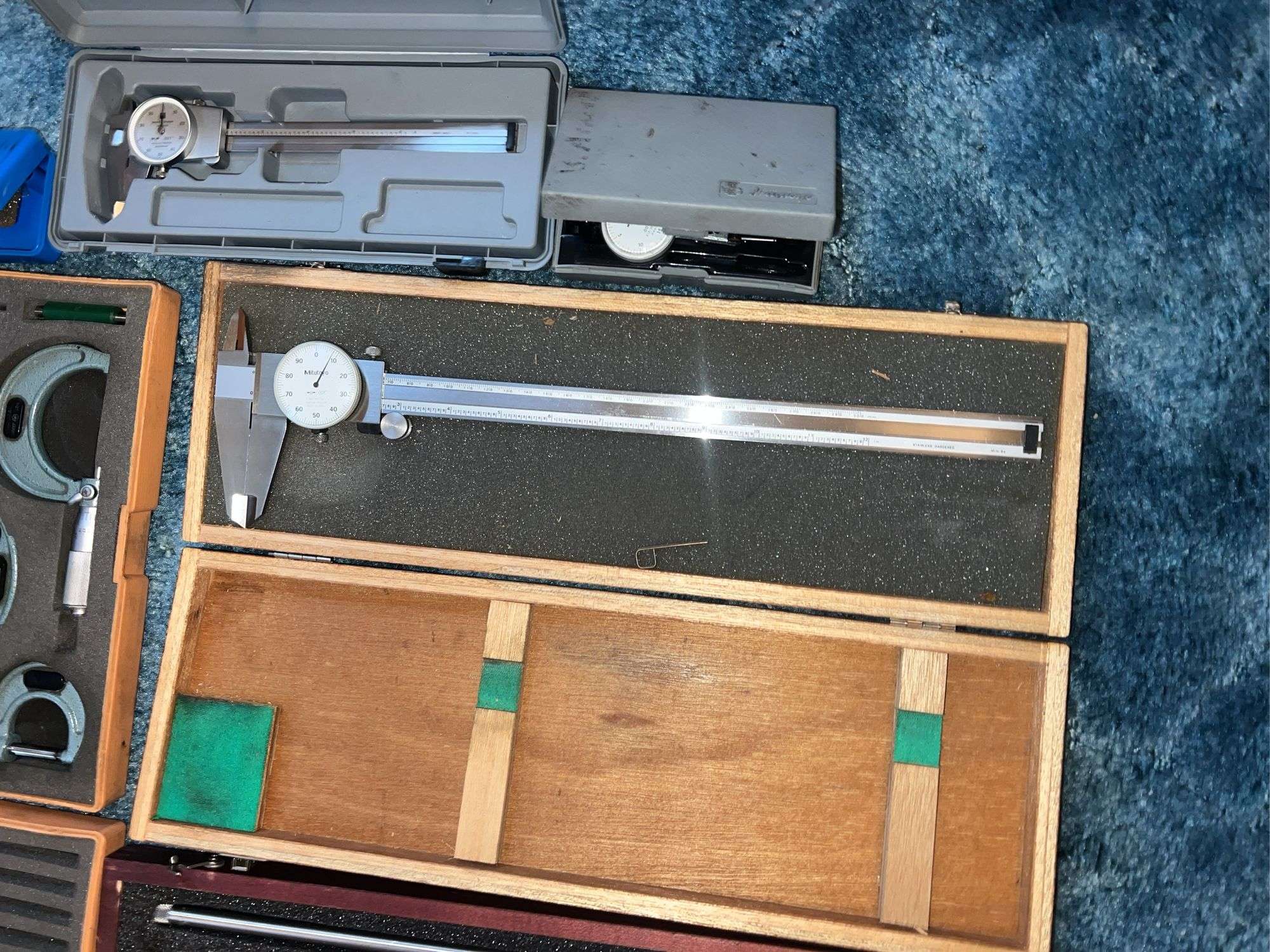 Caliber tools, multimeters - Kaufman Realty & Auctions