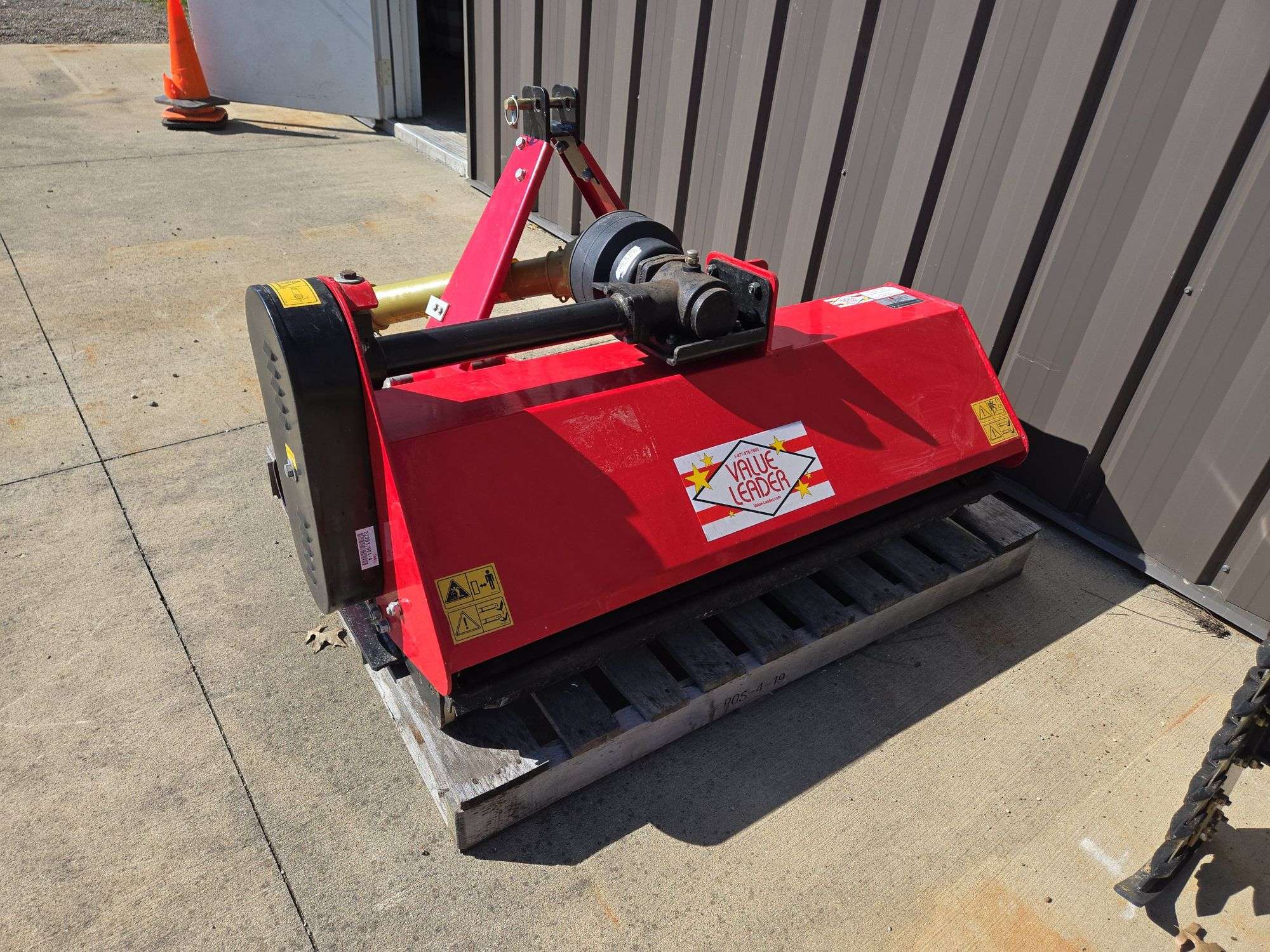 Agri-Machinery 4' flail mower 3pt mount 540RPM - Kaufman Realty & Auctions