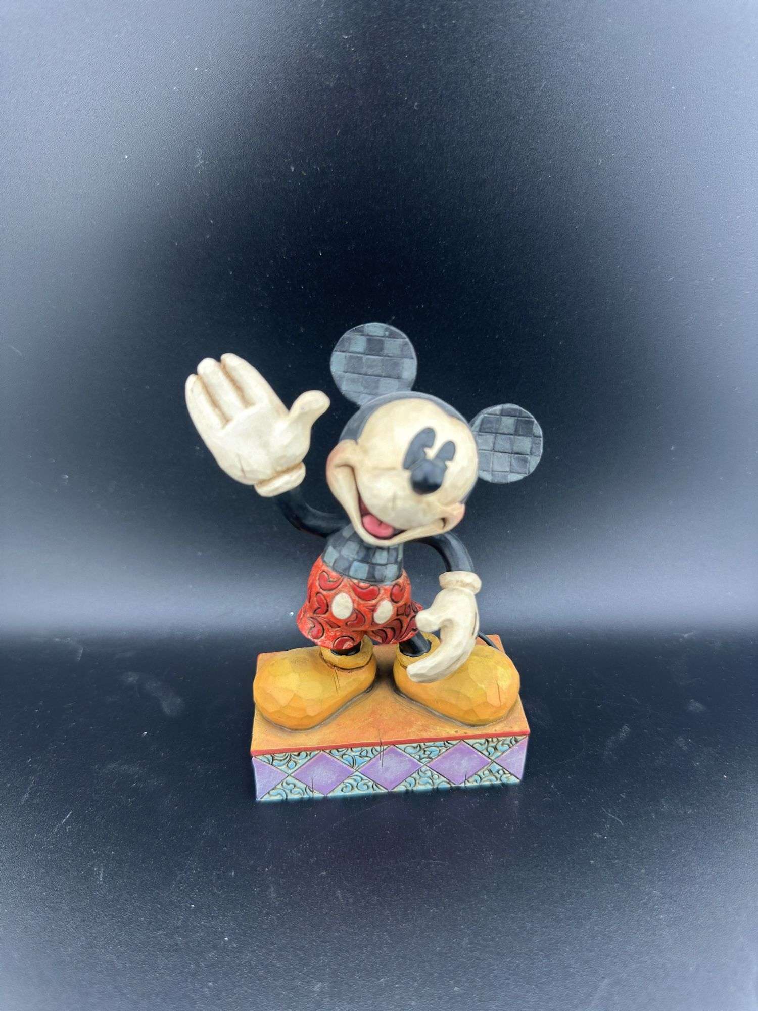 MICKEY MOUSE COLLECTIBLES AND ORNAMENTS - Kaufman Realty & Auctions