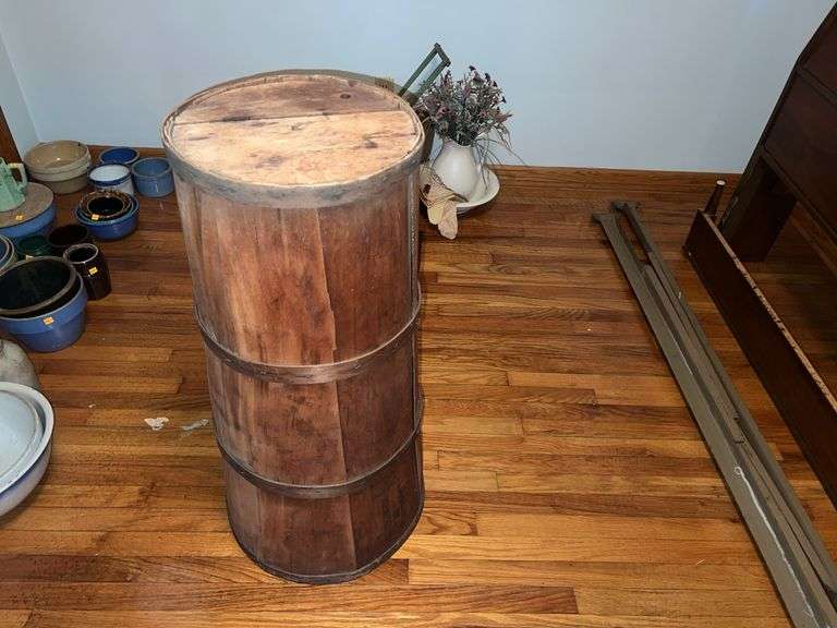 Antique soap barrel - Kaufman Realty & Auctions