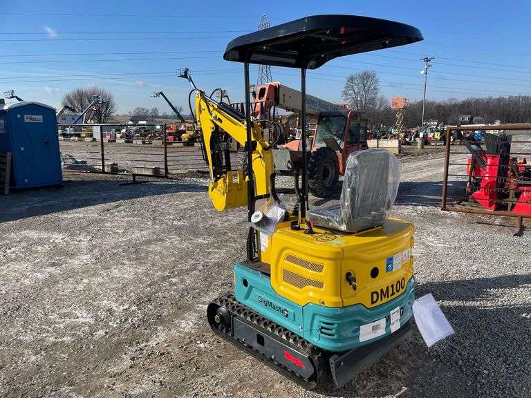 (Inv.42852) New Unused Digmaster DM100 Mini Track Excavator, 13.5 Hp ...