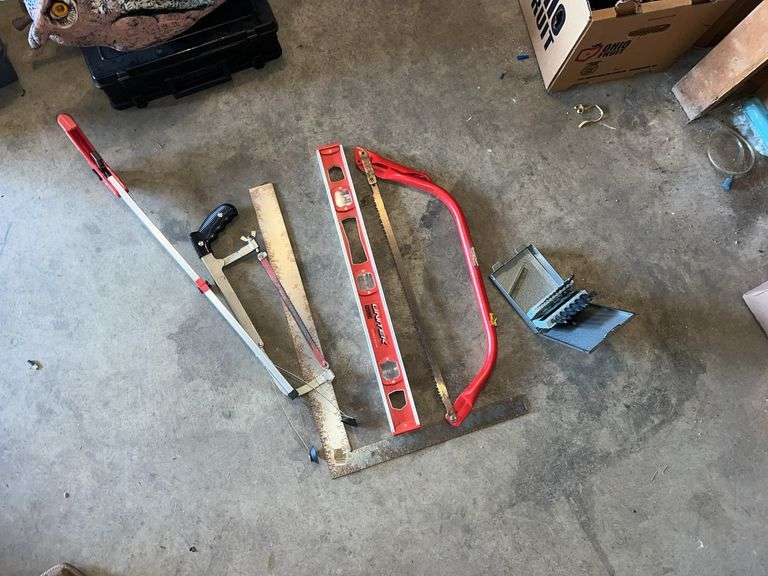 Level,drill bits, handsaws - Kaufman Realty & Auctions