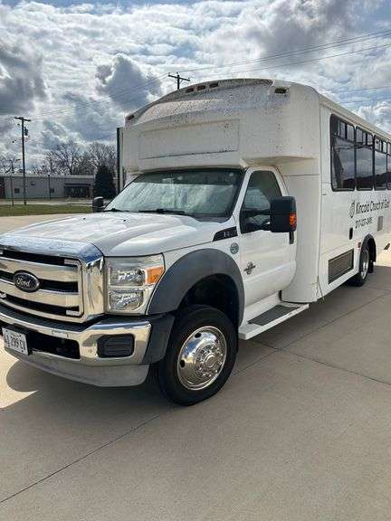 2012 Ford F550 Bus - Kaufman Realty & Auctions