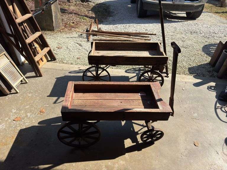 2 wagons - Kaufman Realty & Auctions