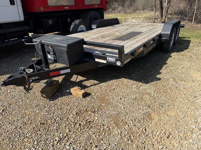 2018 Sur-Trac trailer - Kaufman Realty & Auctions