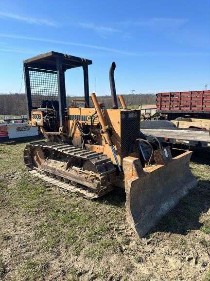 Case 350B Dozer - Kaufman Realty & Auctions