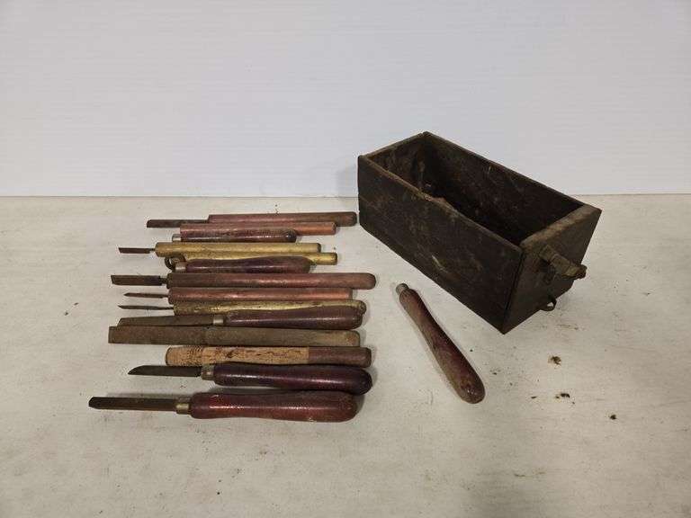 Vintage chisels & handles - Kaufman Realty & Auctions