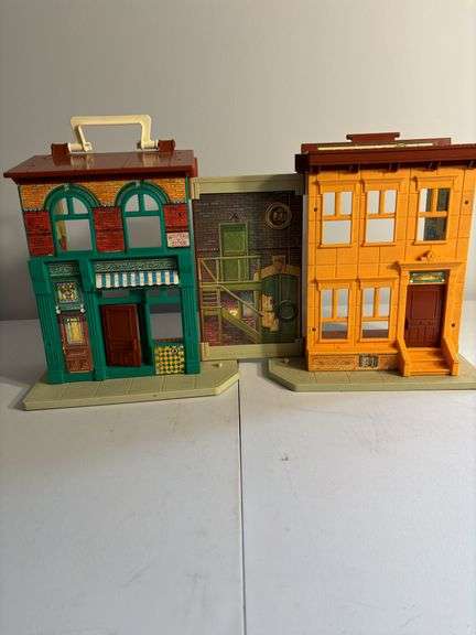 Fisher-Price Sesame Street 123 playset - Kaufman Realty & Auctions
