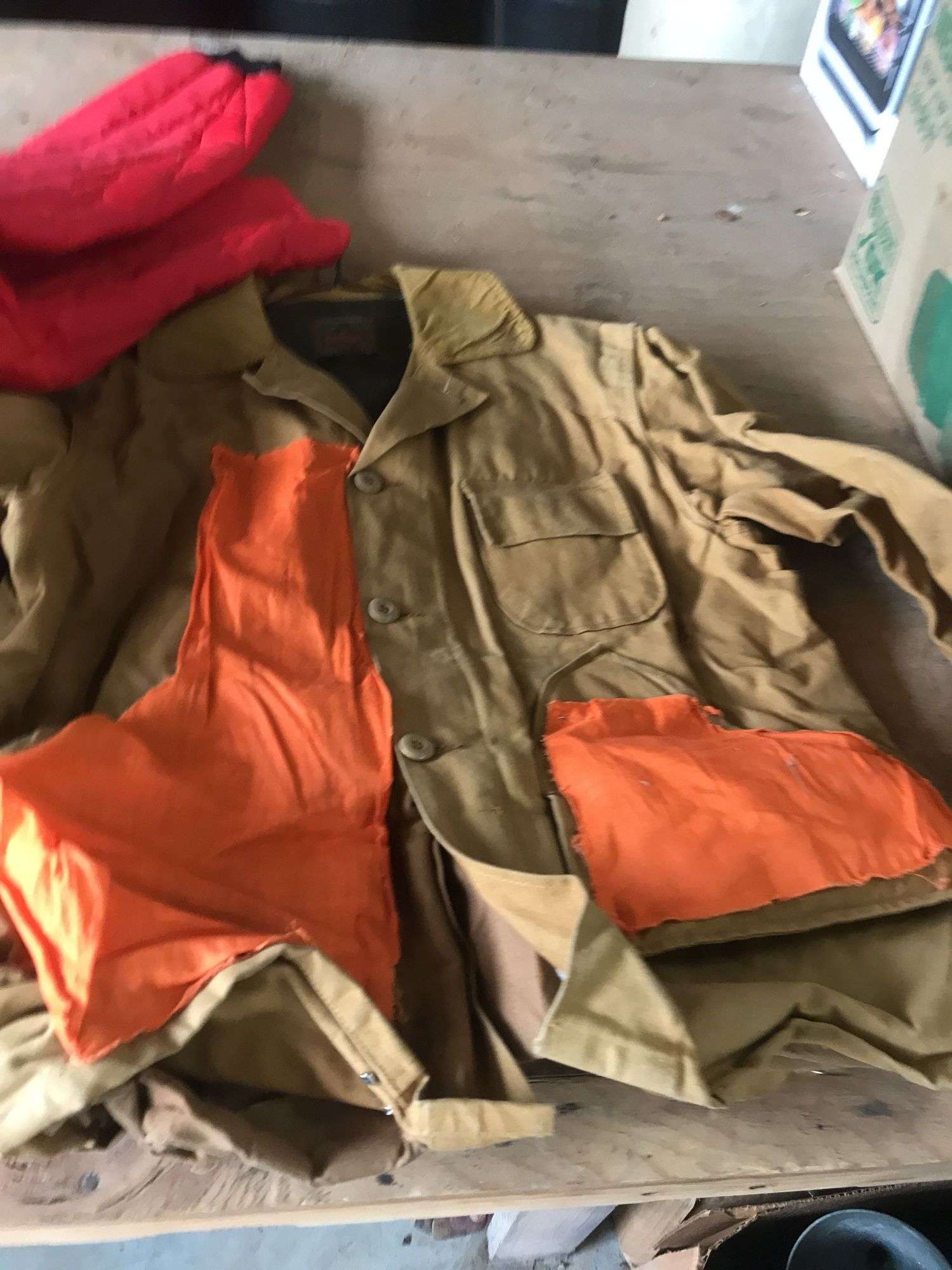 Vintage hunting clothes - Kaufman Realty & Auctions