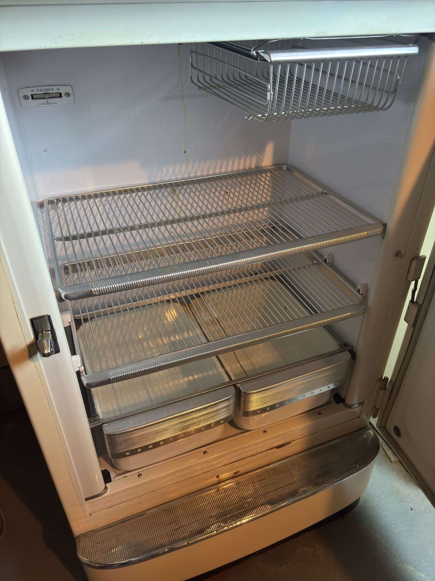 General Electric Refrigerator-Good Condition - Kaufman Realty & Auctions