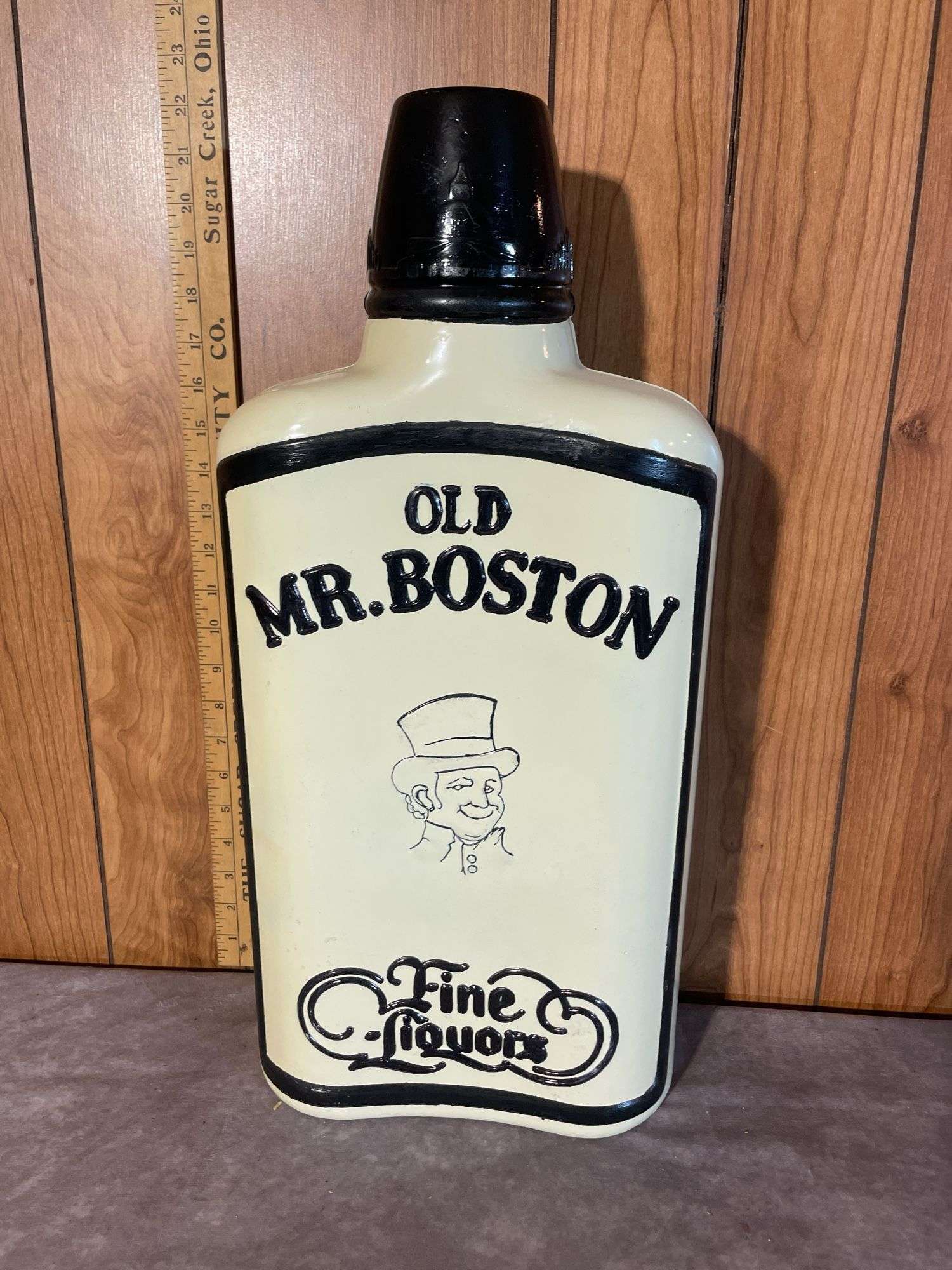 Gilbert Old Mr. Boston advertisement 8-day bottle mantel clock - Circ ...