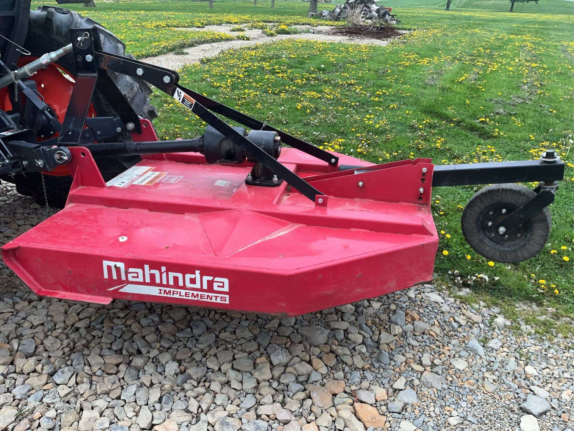 Mahindra 5 foot brush hog - Kaufman Realty & Auctions
