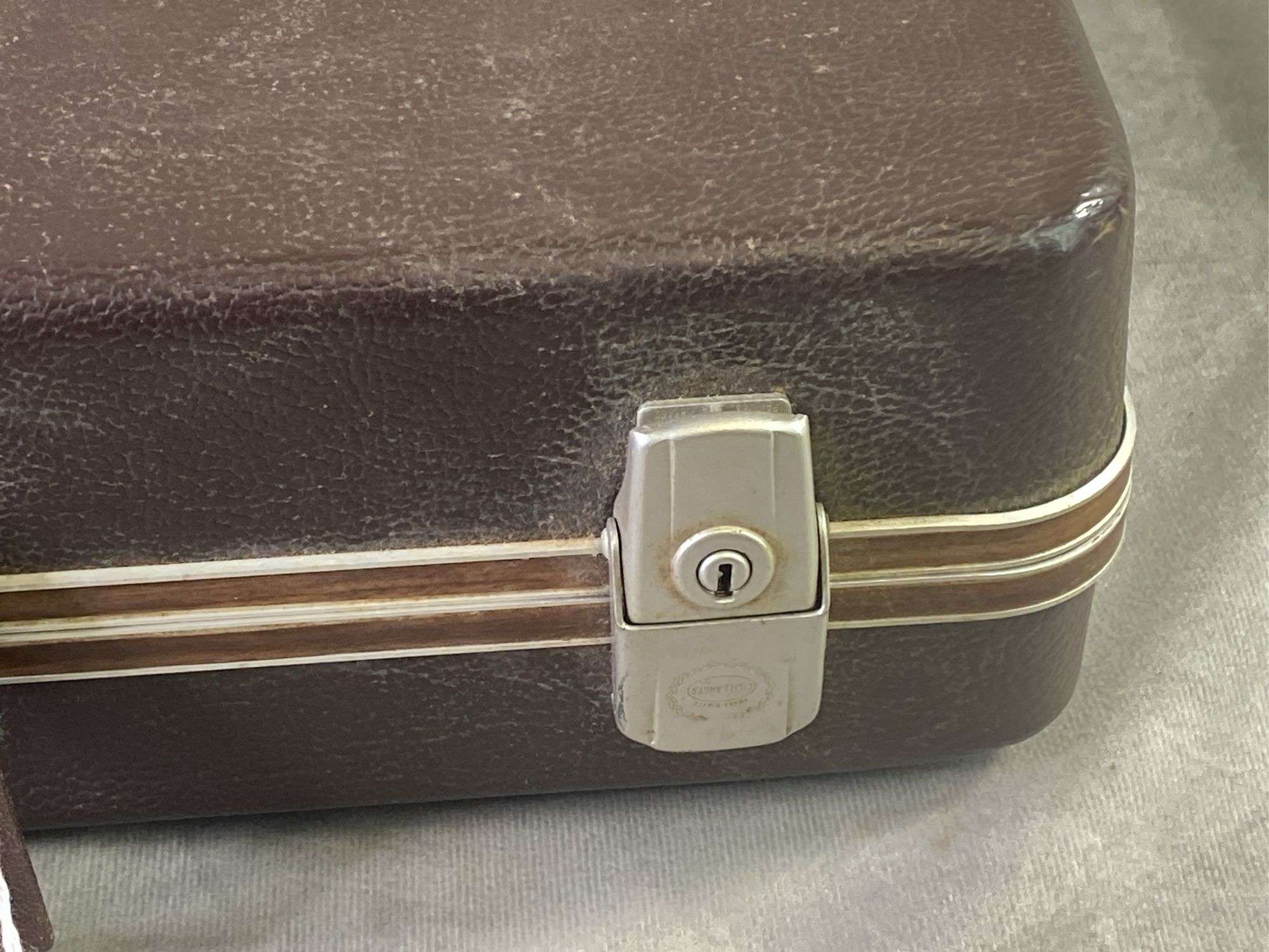 Handgun Case, Marbles Knife, Powder Holder - Kaufman Realty & Auctions