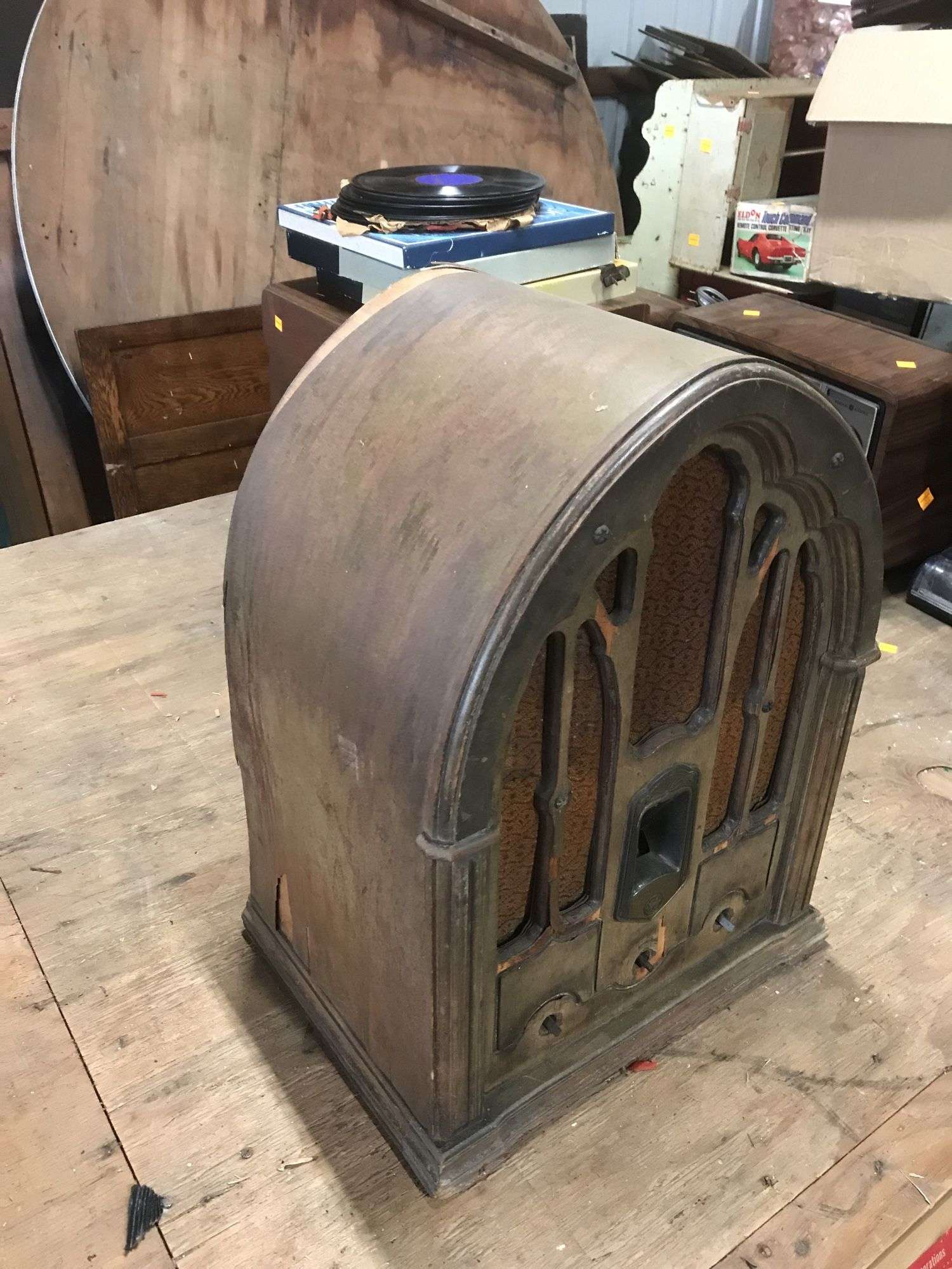 Antique General Electric Tombstone Radio - Kaufman Realty & Auctions
