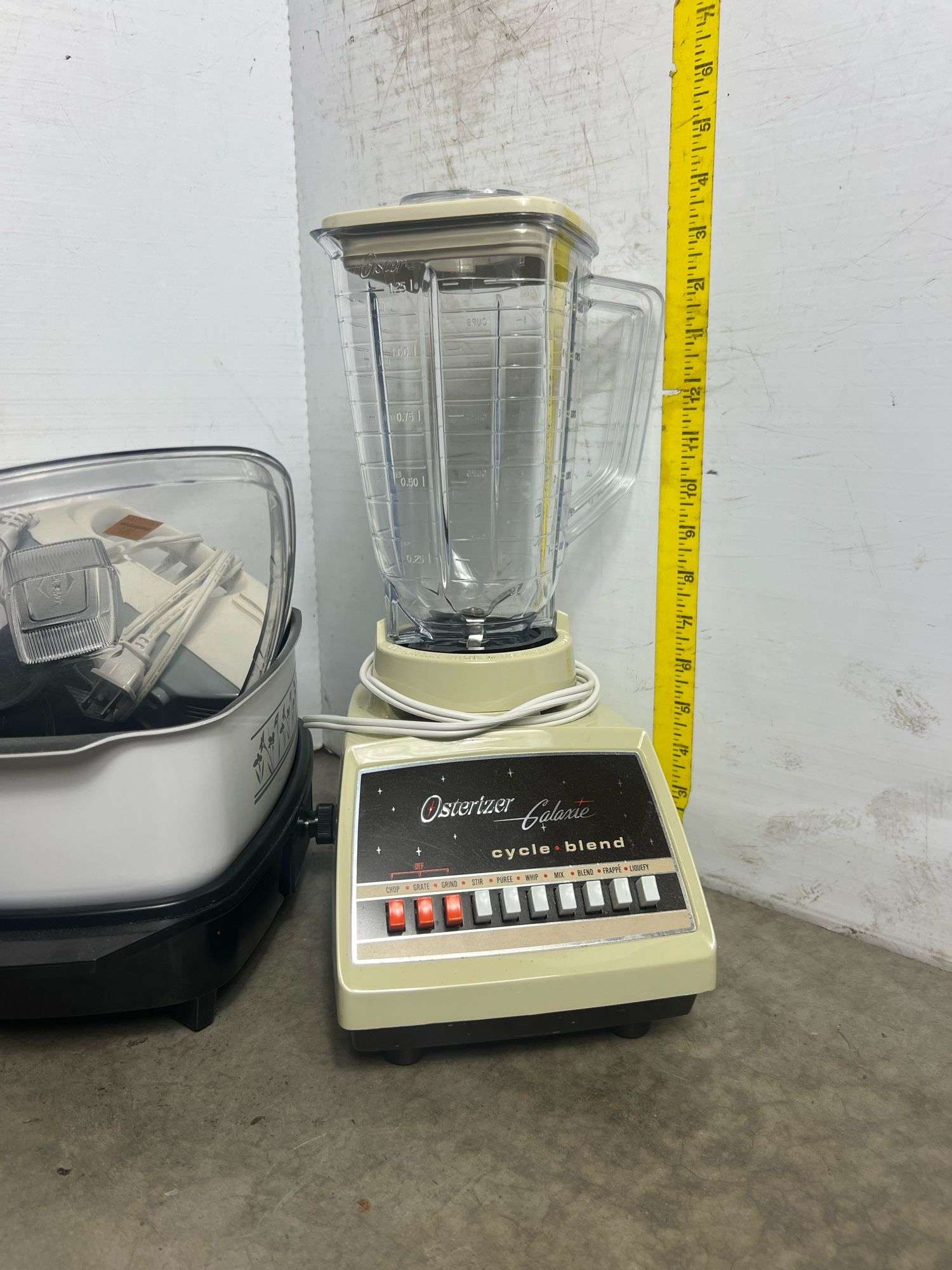 Mini West Bend & Crock pot Slow Cooker, Mixer, Blender - Kaufman Realty ...