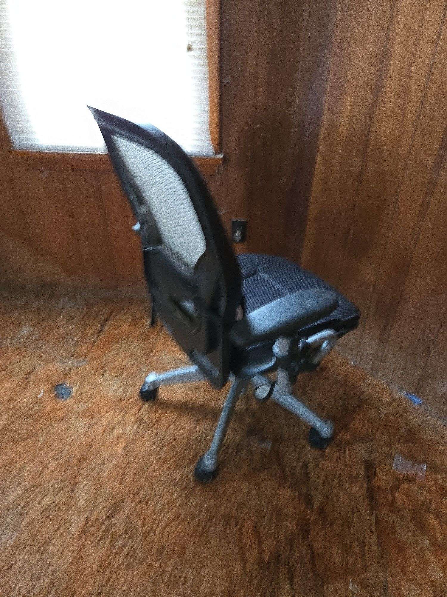 Office chair - Kaufman Realty & Auctions