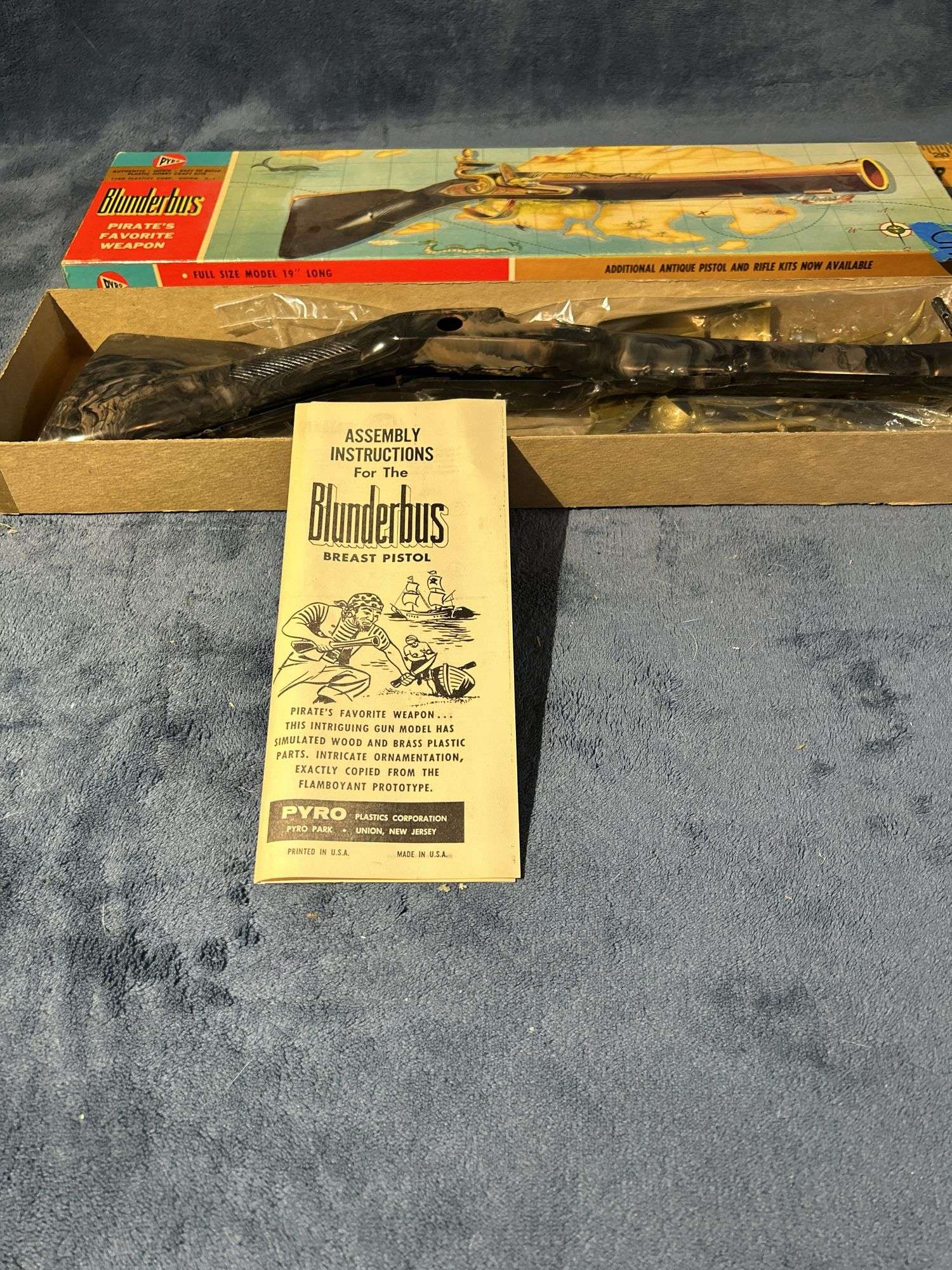 VINTAGE PYRO BLUNDERBUS PIRATES FAVORITE WEAPON PLASTIC HOBBY CRAFT KIT ...