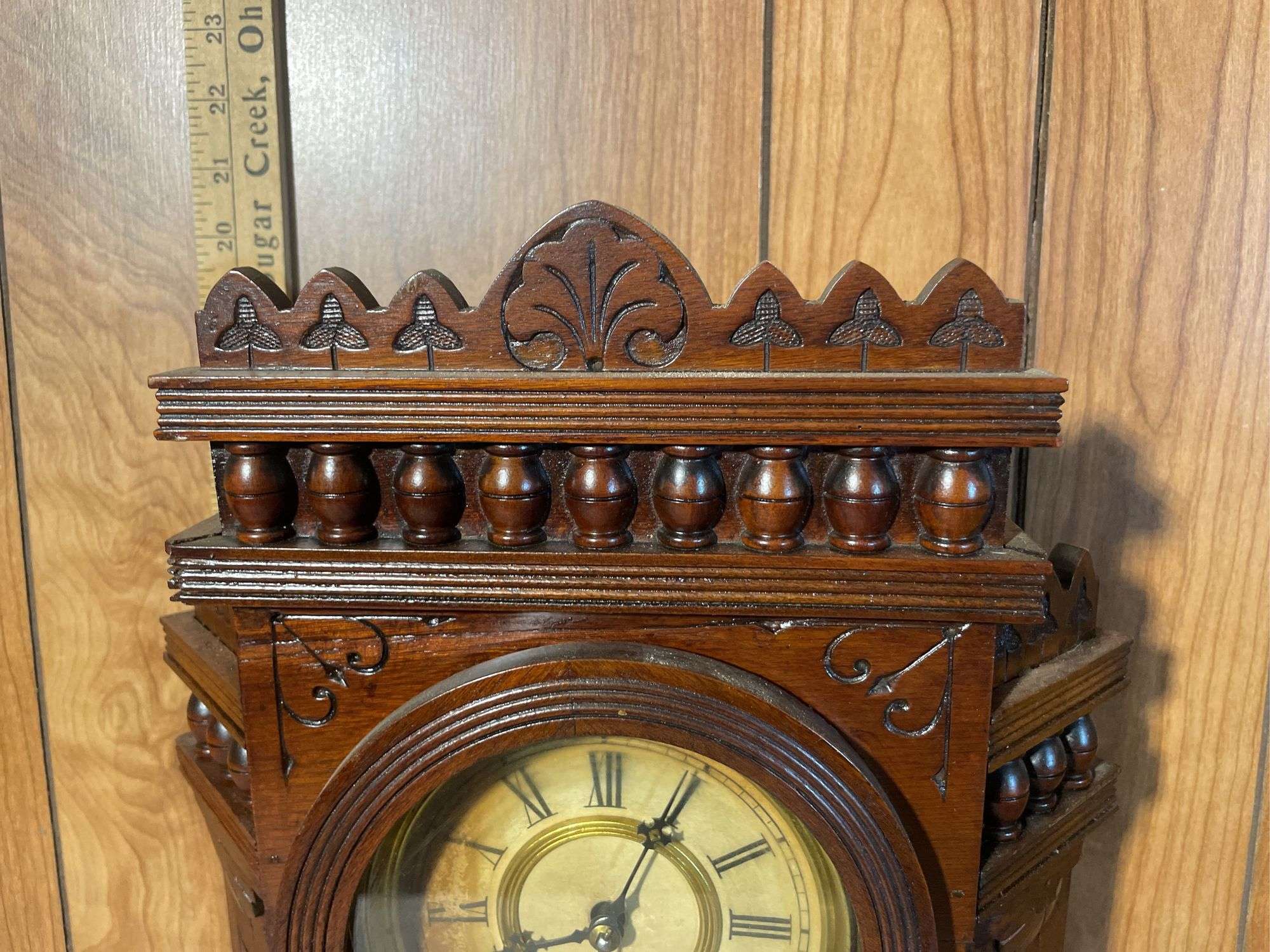 Gilbert walnut mantel clock - Circ 1875 - Kaufman Realty & Auctions