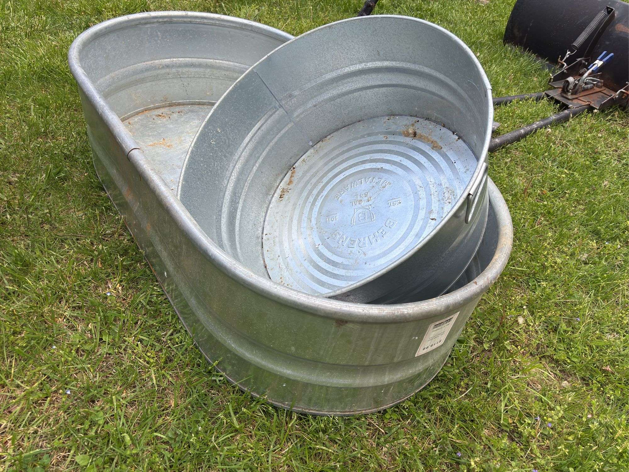 County line galvanized water tank & Behrens metal tub - Kaufman Realty ...