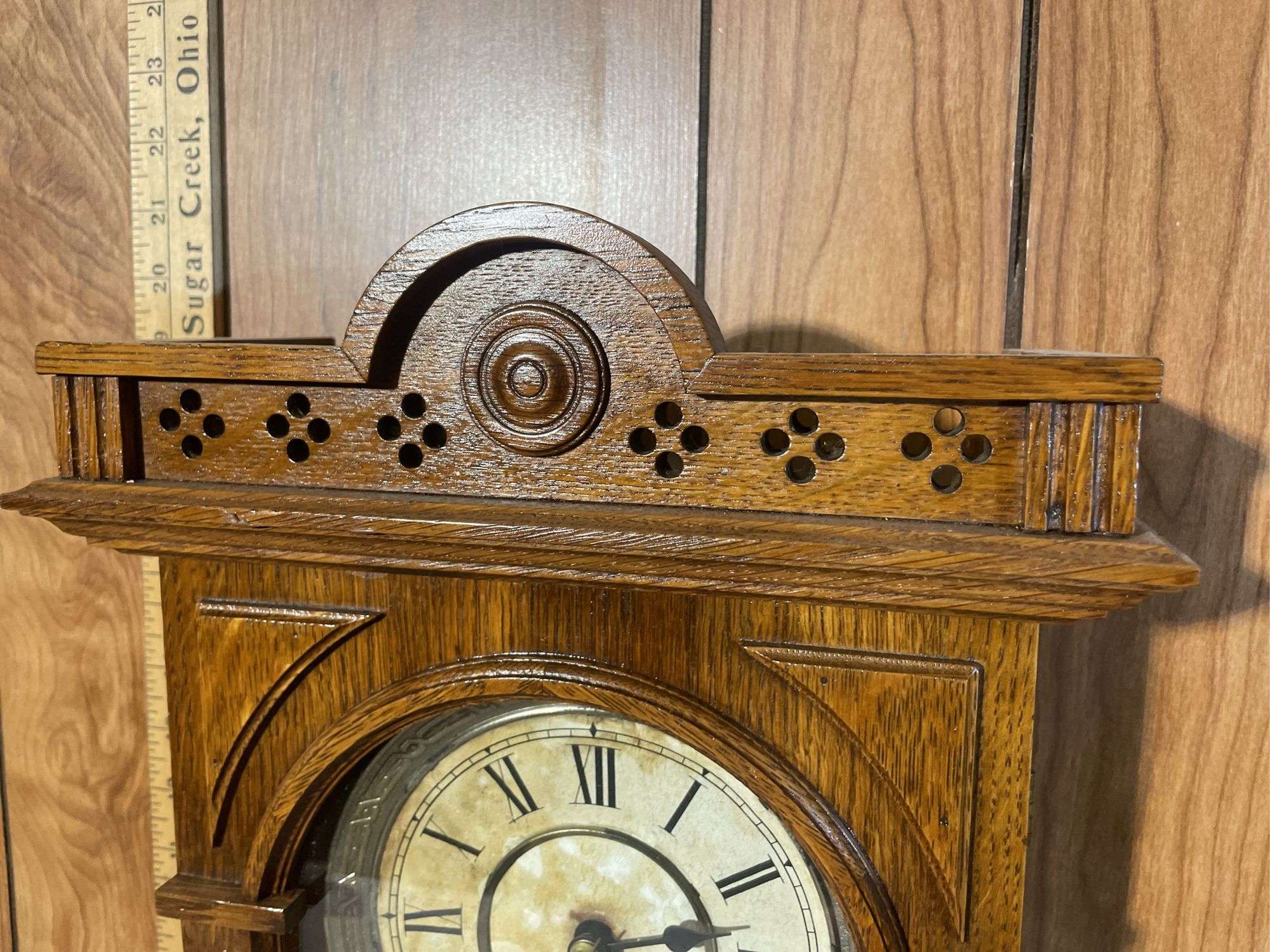 Seth Thomas Oak mantel clock - Circ 1894 - Kaufman Realty & Auctions