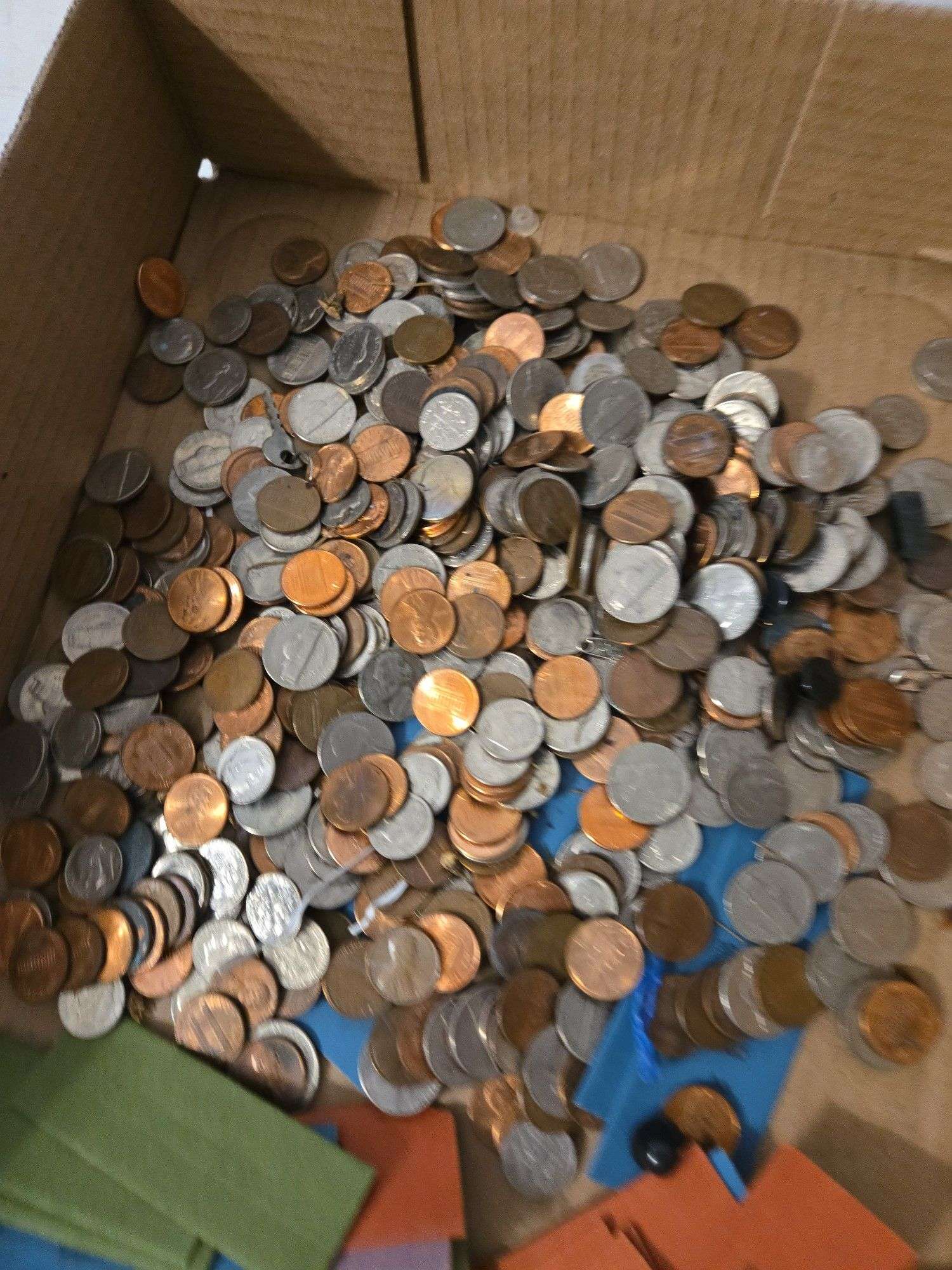 Lots of coins, coin banks w/ coins - Kaufman Realty & Auctions