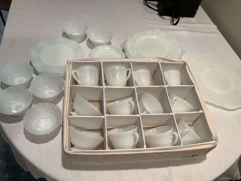 Collection of American Sweetheart Monax Depression Glass - Kaufman ...