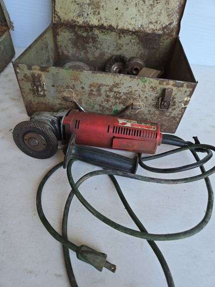 Milwaukee angle grinder w/ extra attachments & metal box - Kaufman ...