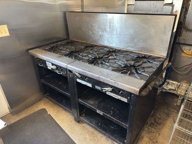 8 Burner Universal Chef Industrial Stove - Kaufman Realty & Auctions
