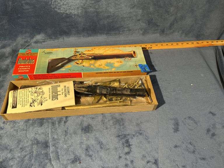 VINTAGE PYRO BLUNDERBUS PIRATES FAVORITE WEAPON PLASTIC HOBBY CRAFT KIT ...