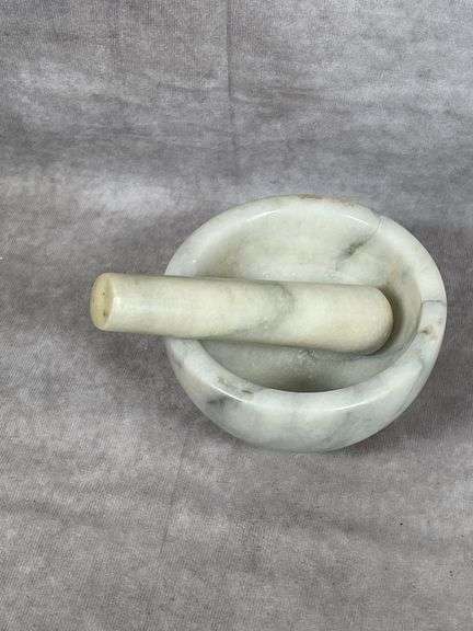 MARBLE MOTAR AND PESTLE - Kaufman Realty & Auctions