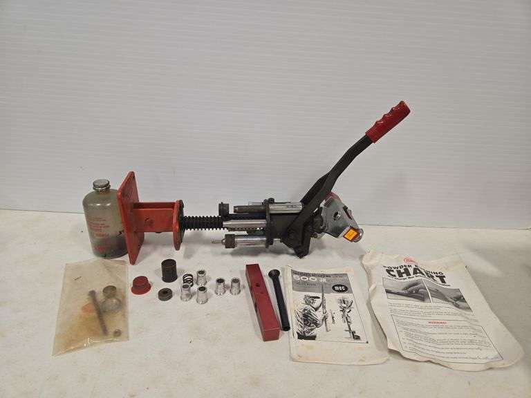 MEC 600 Jr. 12 GA Reloader w/ 2 Charge Bars & Misc. - Kaufman Realty ...