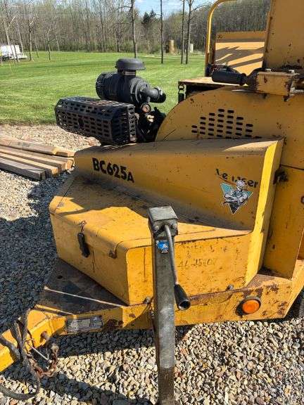 Vermeer BC625A Wood Chipper - Kaufman Realty & Auctions