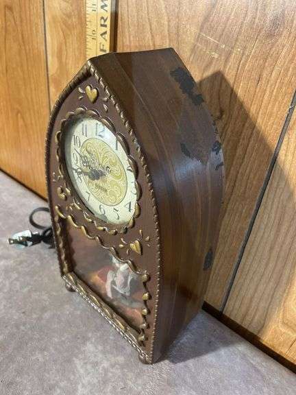Haddon electric mantel clock - Kaufman Realty & Auctions