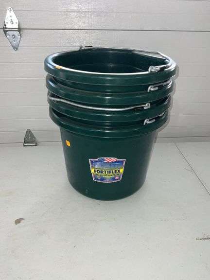 New 24 quart heavy duty round pails - Kaufman Realty & Auctions