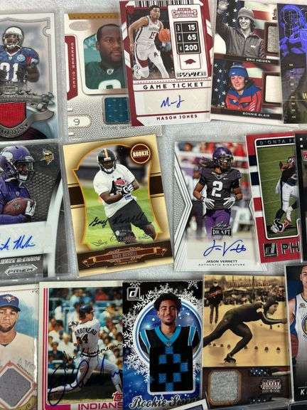 (57) Card Lot - (26) Baseball, Football & Basketball Autographs & (31 ...