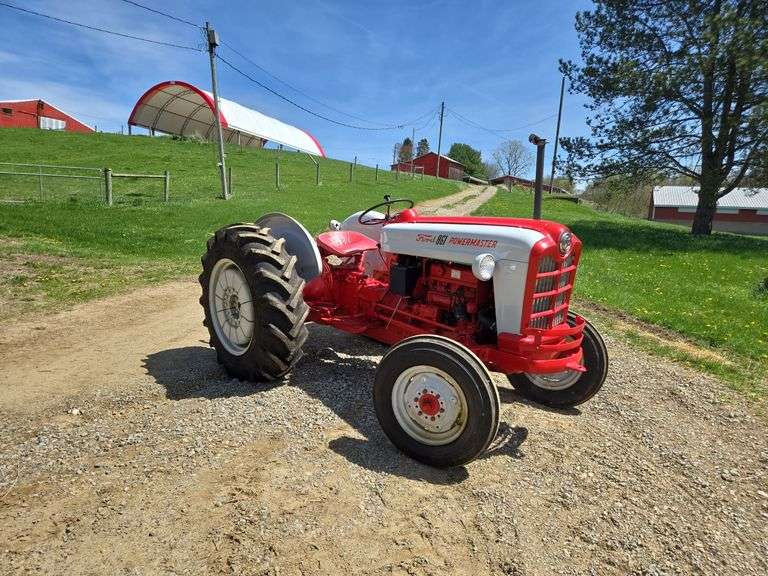 Ford 861 Powermaster tractor- showing 1757 hrs - Kaufman Realty & Auctions