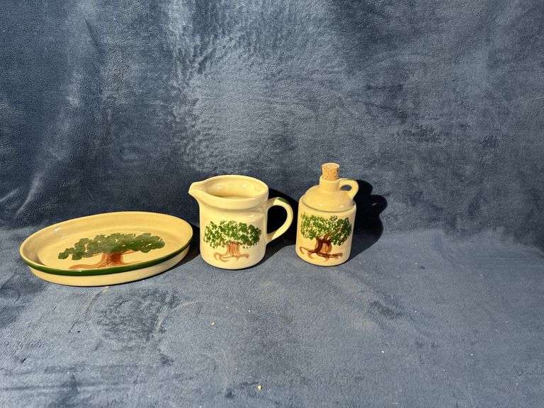 ALPINE AND HULL POTTERY PCS - Kaufman Realty & Auctions