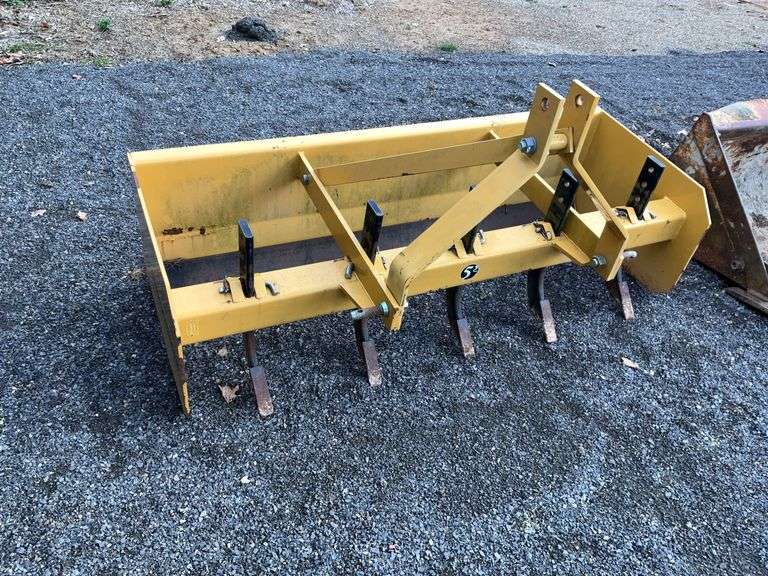 5 foot three point box blade - Kaufman Realty & Auctions