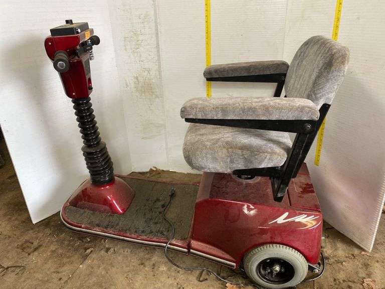 Sundancer Pride Motorized Scooter - Kaufman Realty & Auctions