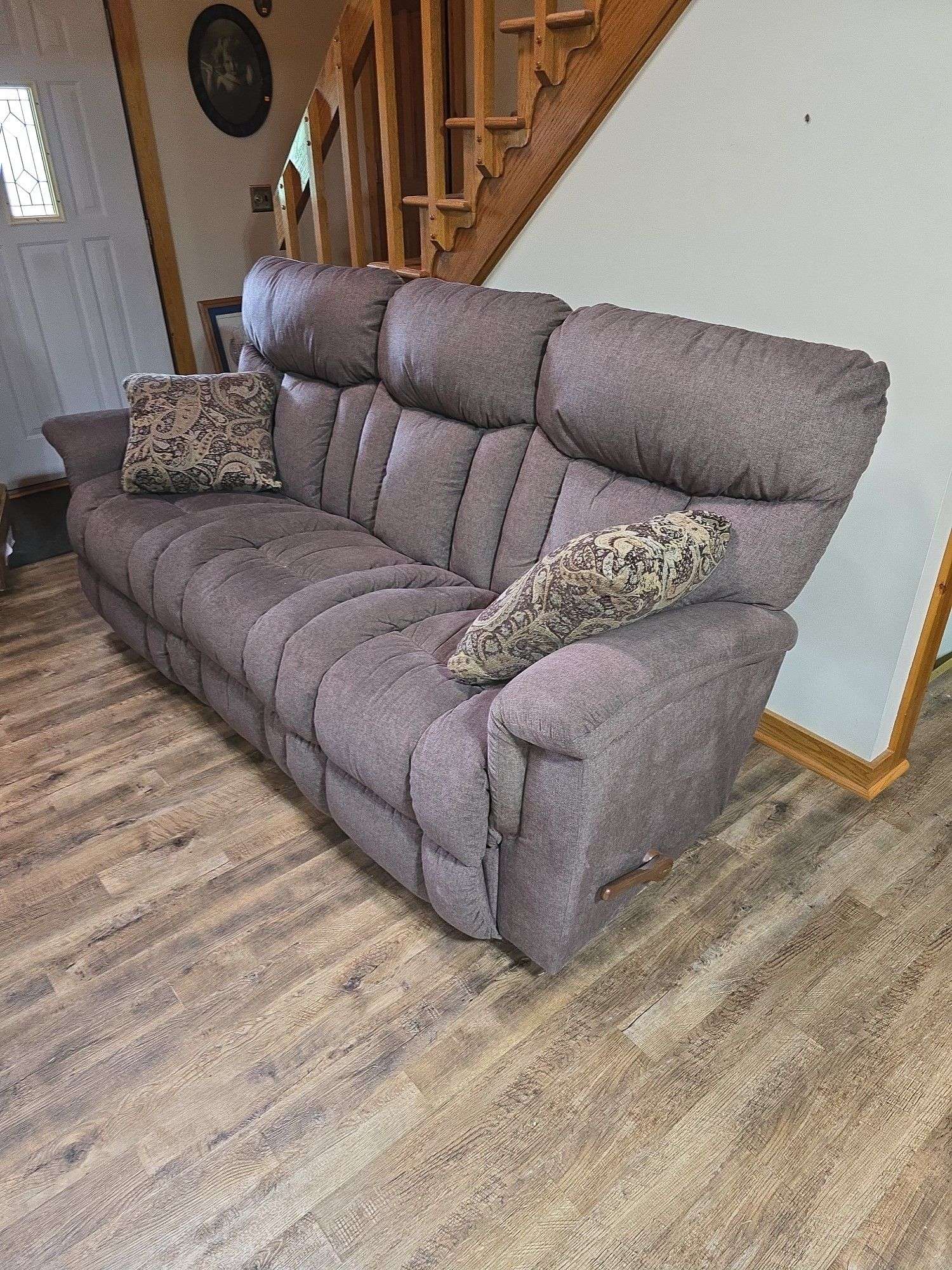NICE SOFA - Kaufman Realty & Auctions