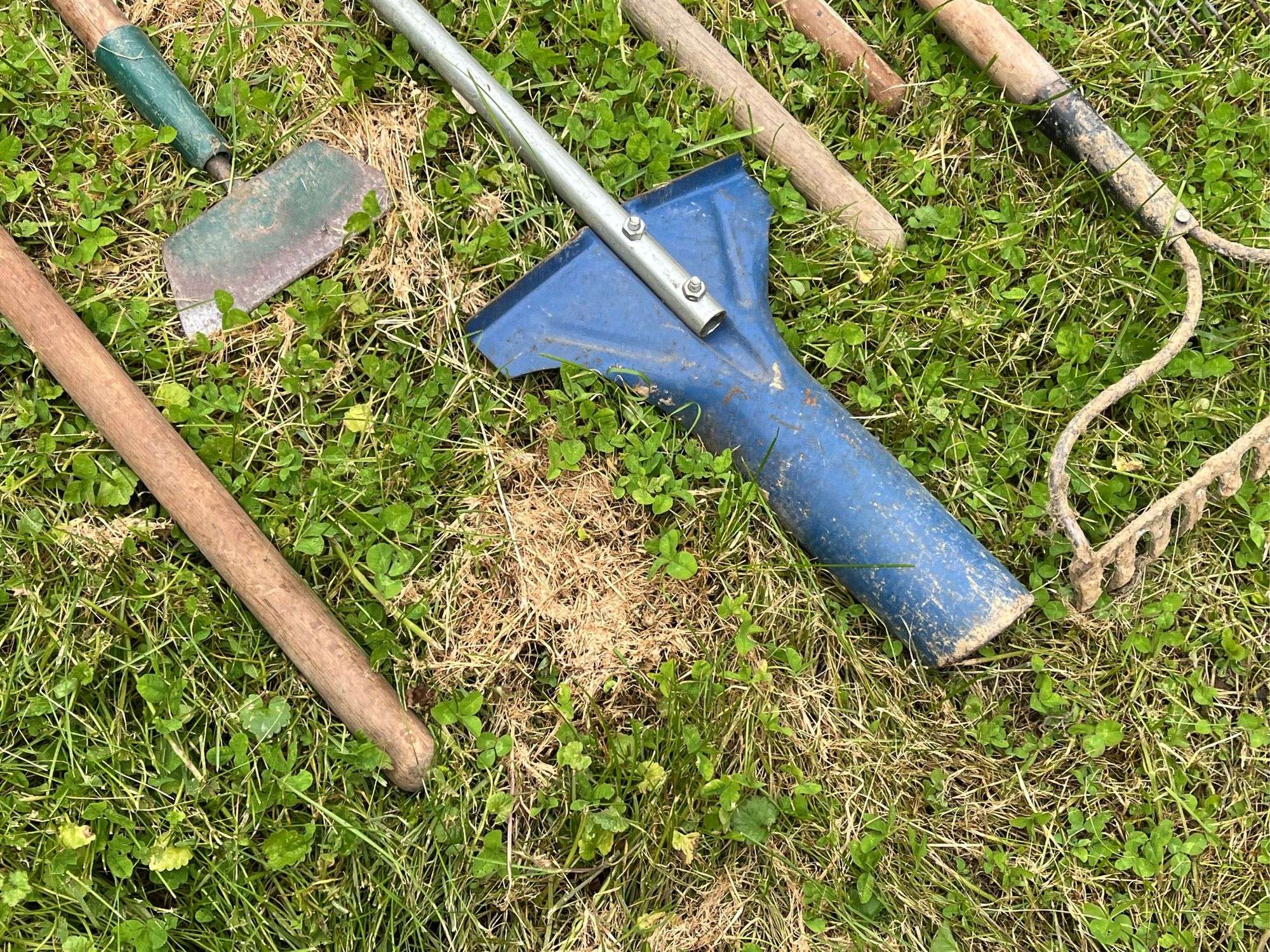 Rakes, Scraper, Planter, Garden Hoe - Kaufman Realty & Auctions