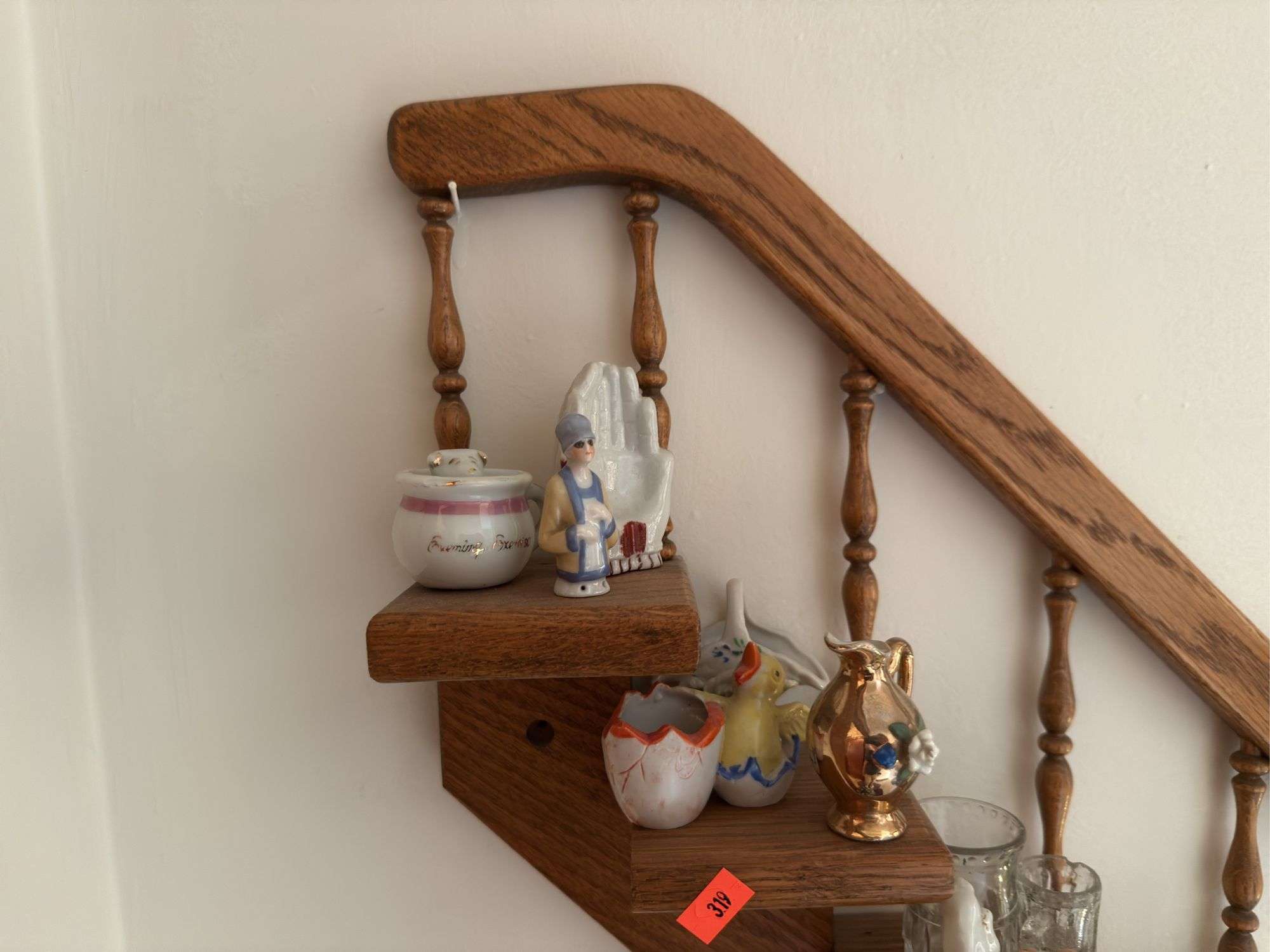 Small Stair step wall hanging decor - Kaufman Realty & Auctions