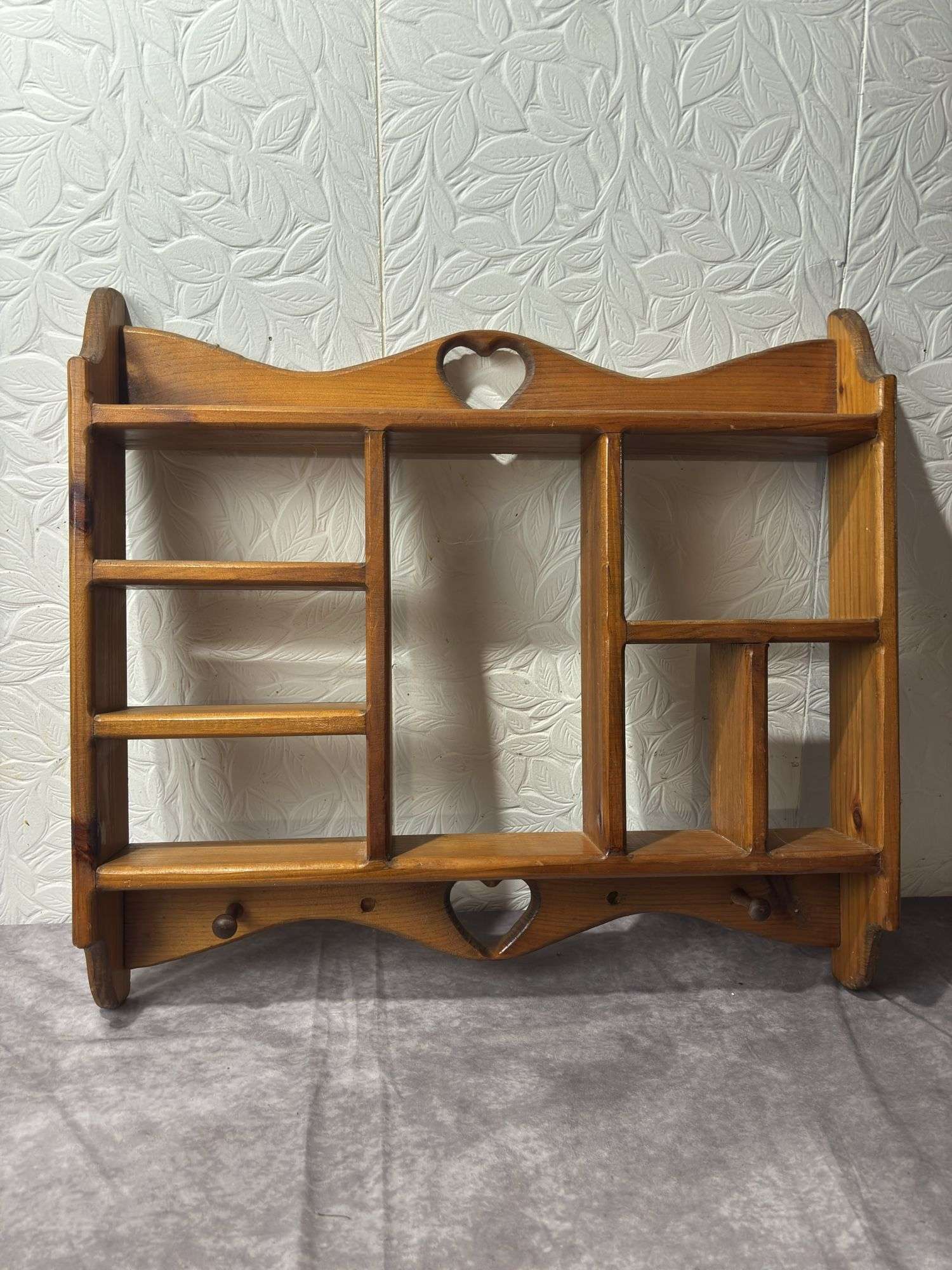 Shadow Box , Figurines - Kaufman Realty & Auctions