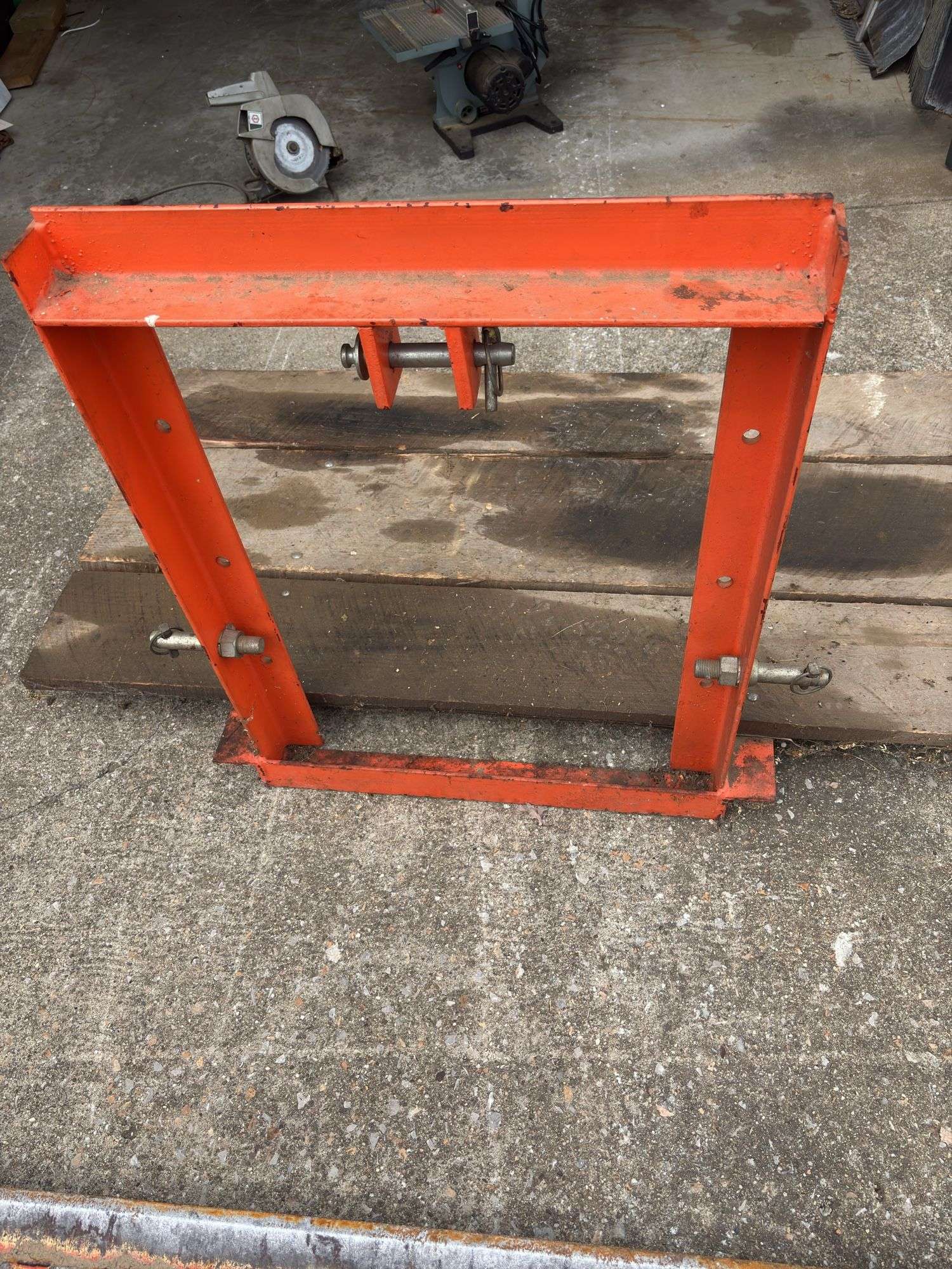 Orange 3pt Tractor Platform - Kaufman Realty & Auctions
