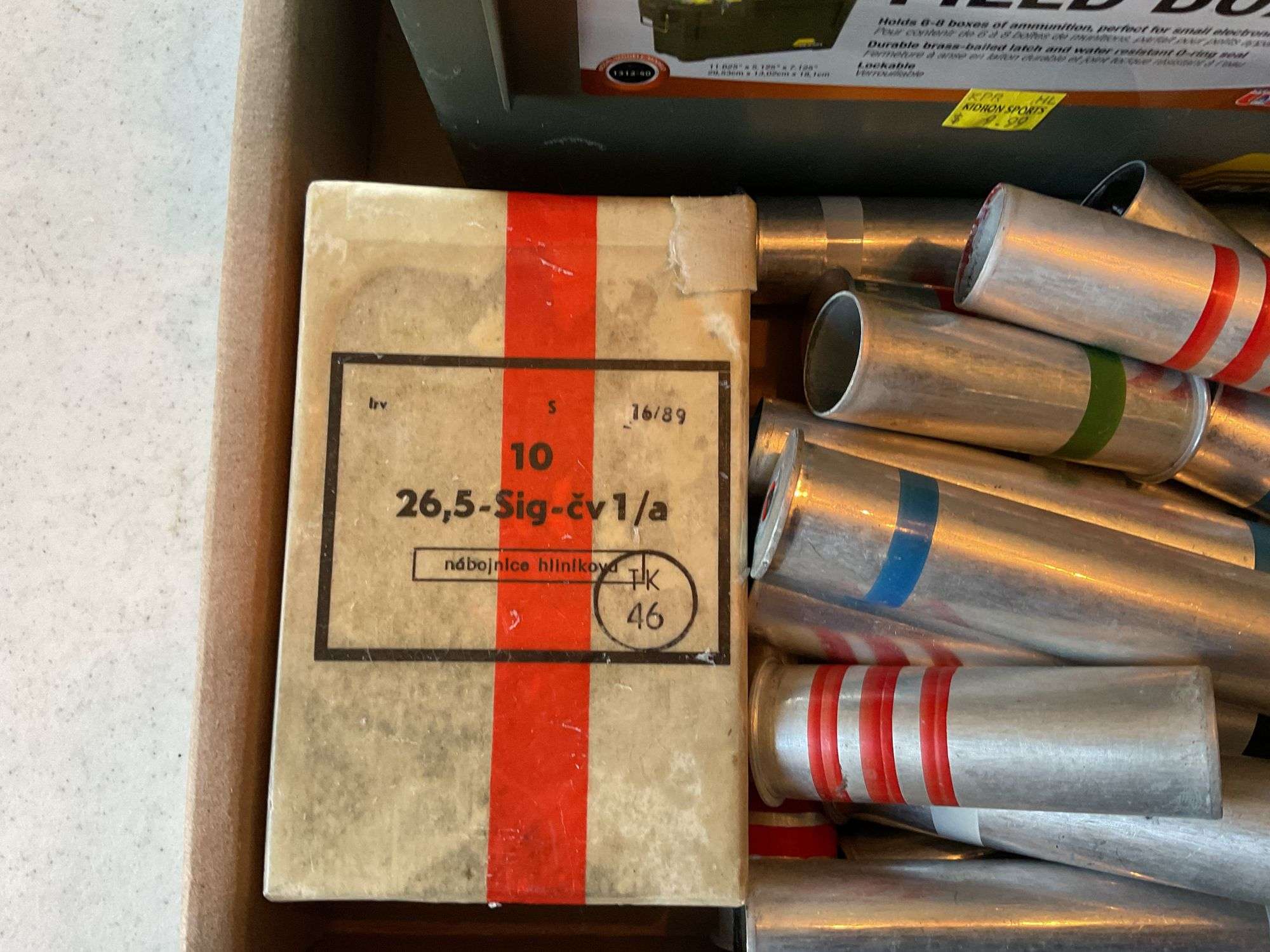 FIELD BOX OF FLARES - Kaufman Realty & Auctions