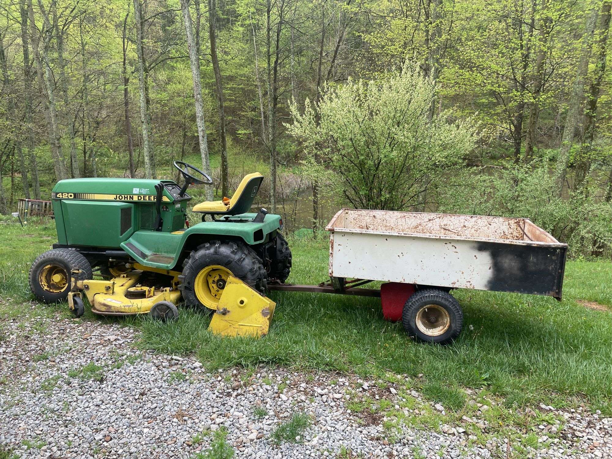 John Deere 420 Lawn Mower Tractor w/ Agri-Fab 38x61 in. Trailer ...