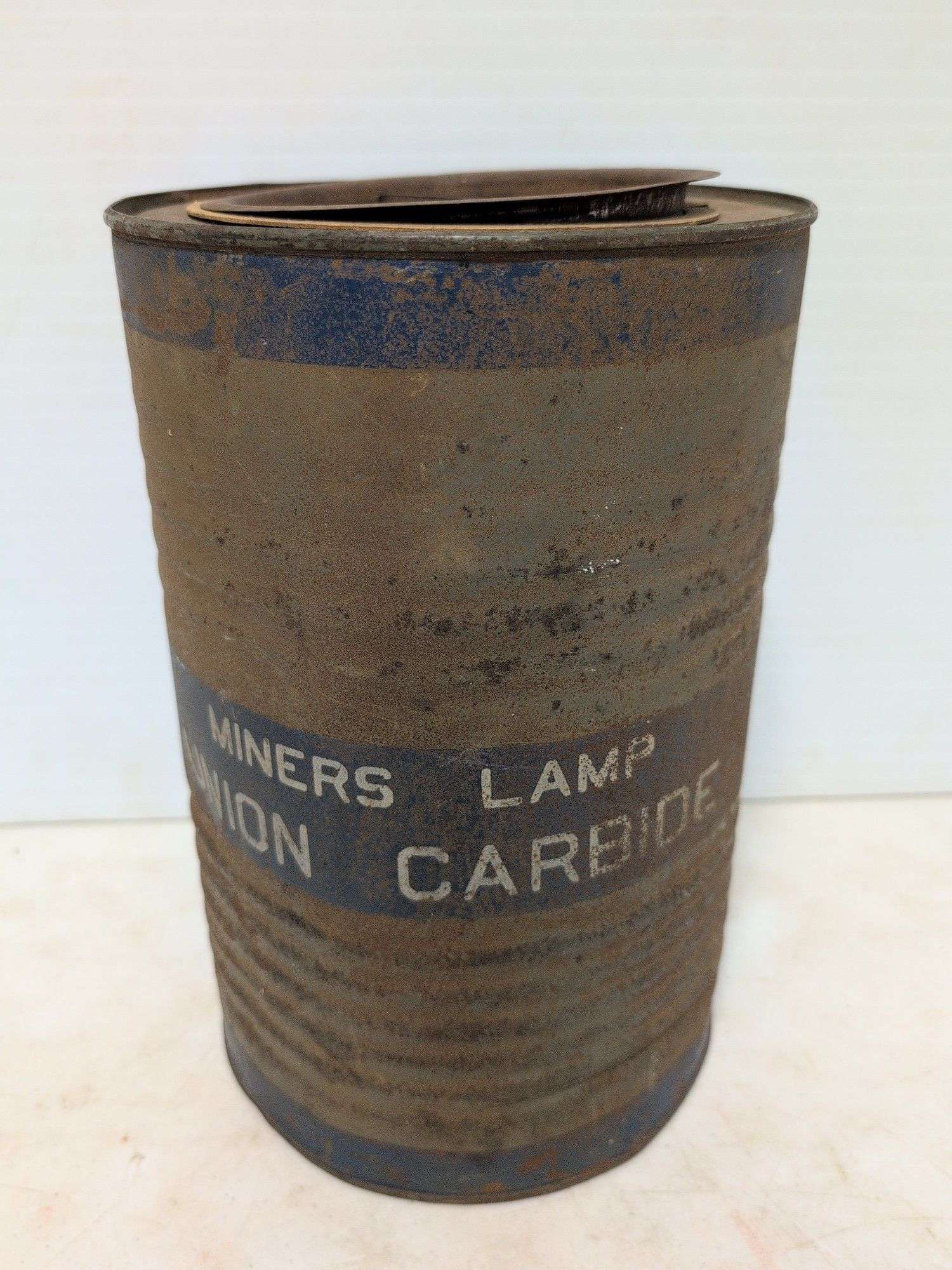 Miners lamp union carbide tin - Kaufman Realty & Auctions