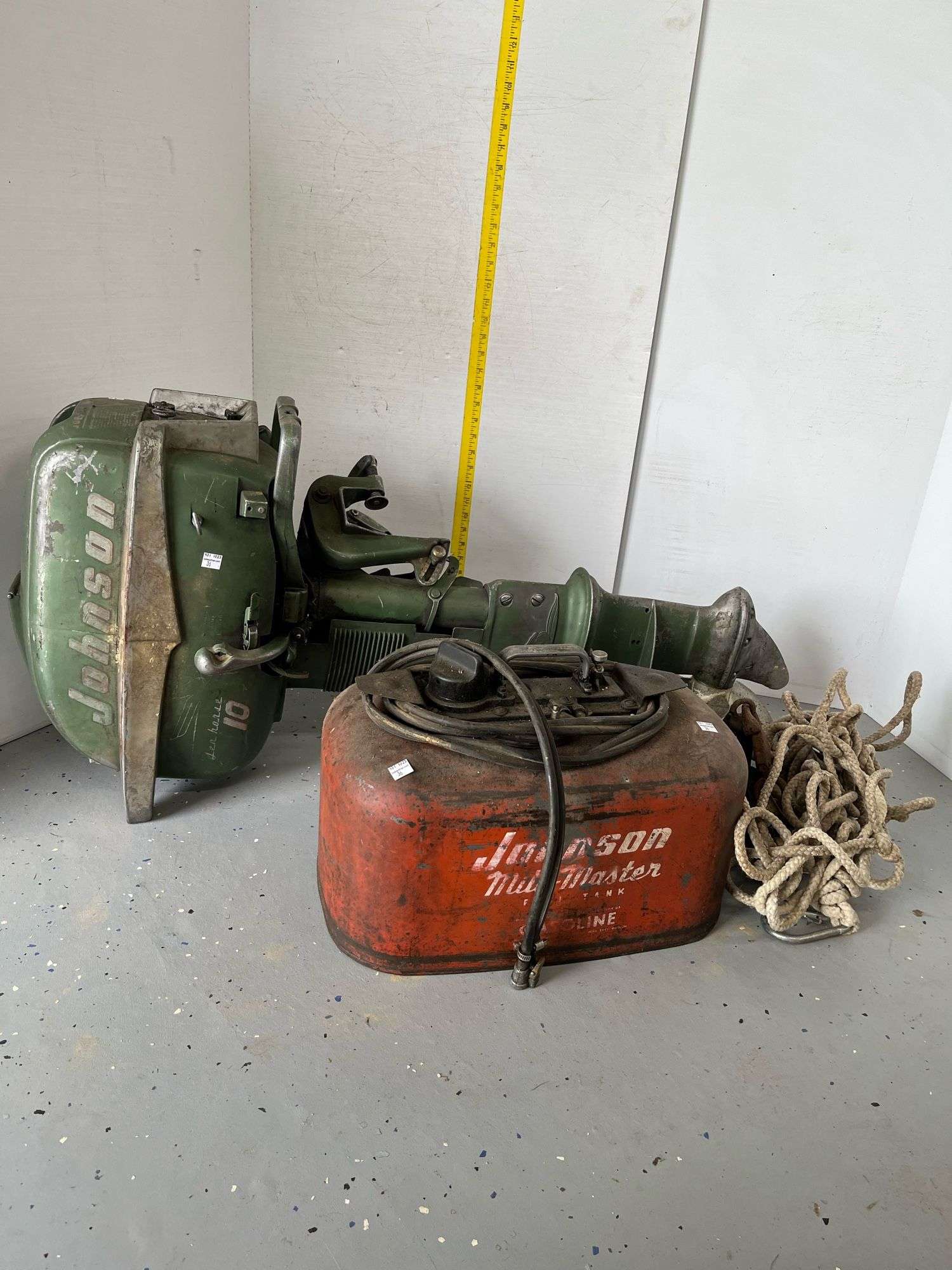 10 HP Johnson Sea Horse Boat Motor (Untested) with Fuel Tank & Anchor ...