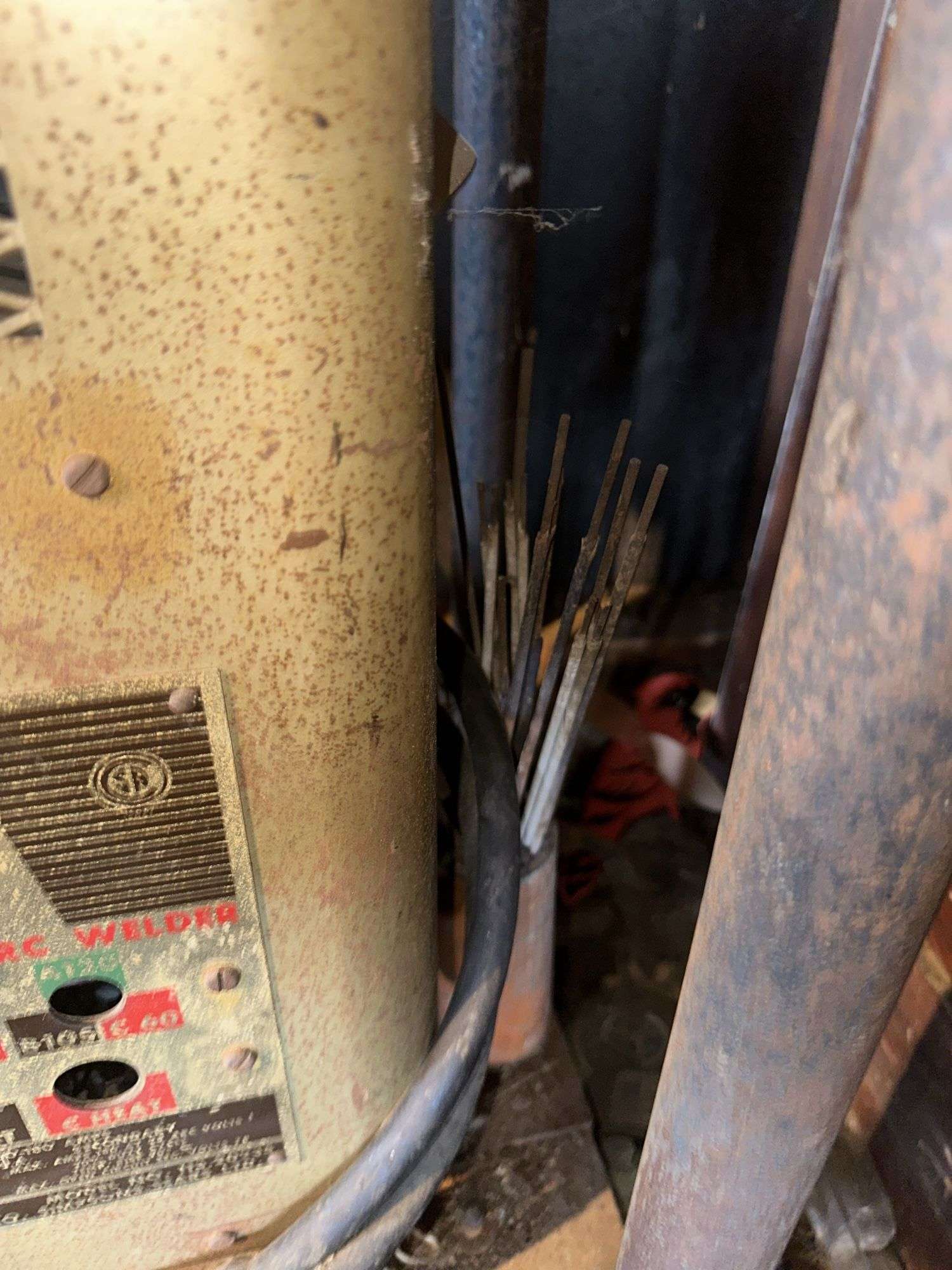 HEAVY DUTY METAL ROLLING WORK STATION WITH VINTAGE CRAFTSMAN WELDER AND ...