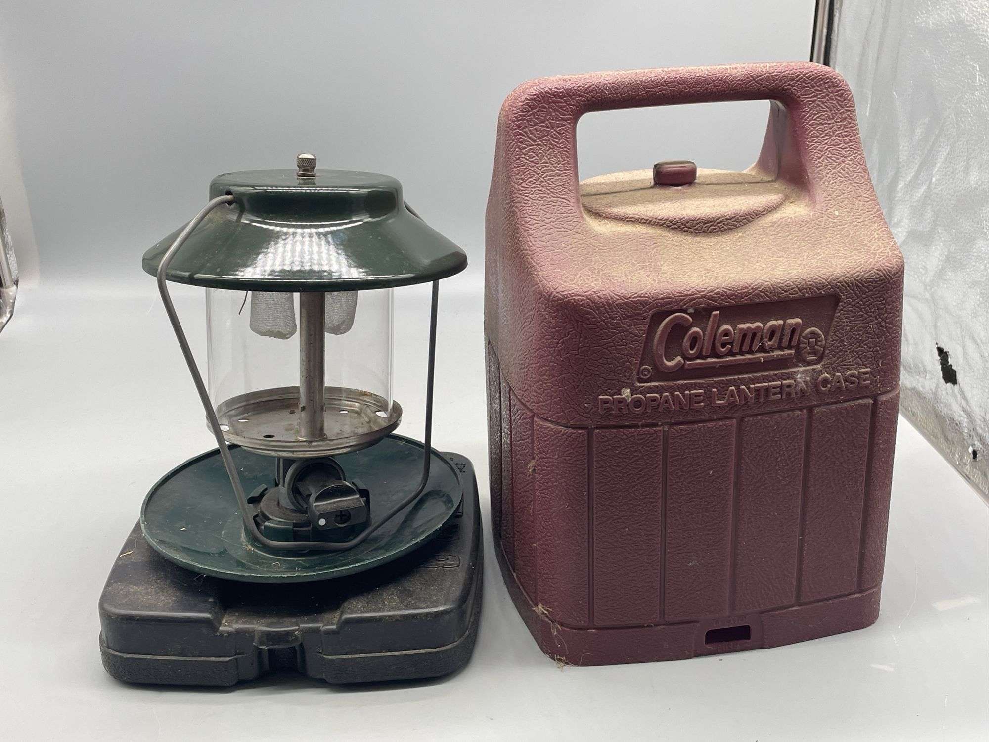 COLEMAN PROPANE LANTERN & CASE - Kaufman Realty & Auctions